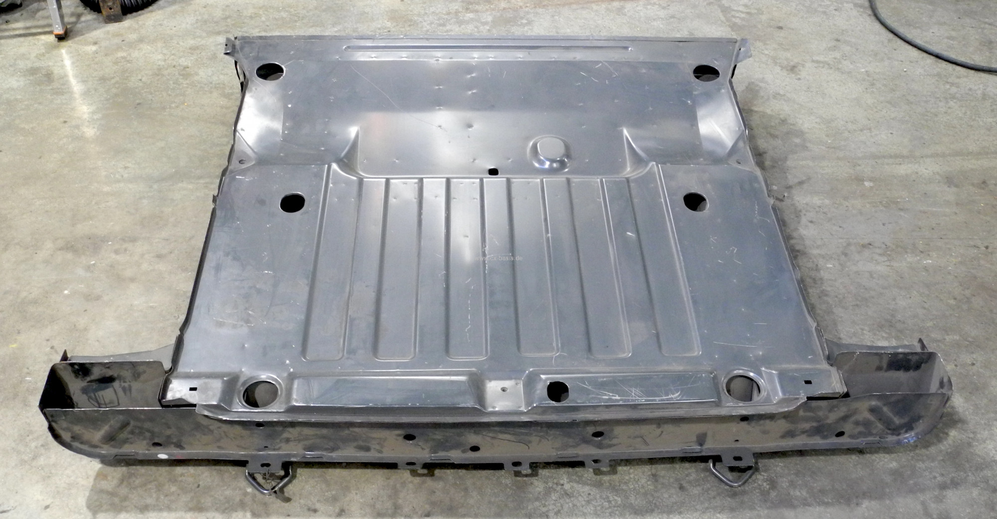 Bodengruppe hinten CX Break OE NOS - Reparaturbleche - Karosserie ...